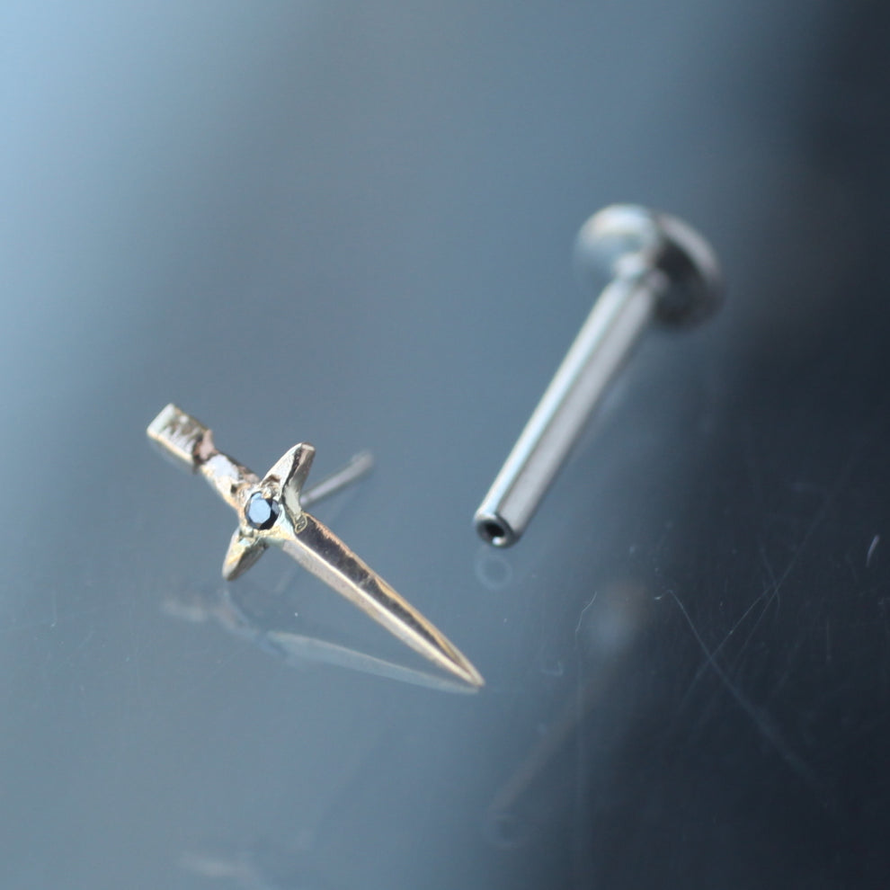 Tiny Dagger – Fiat Lux